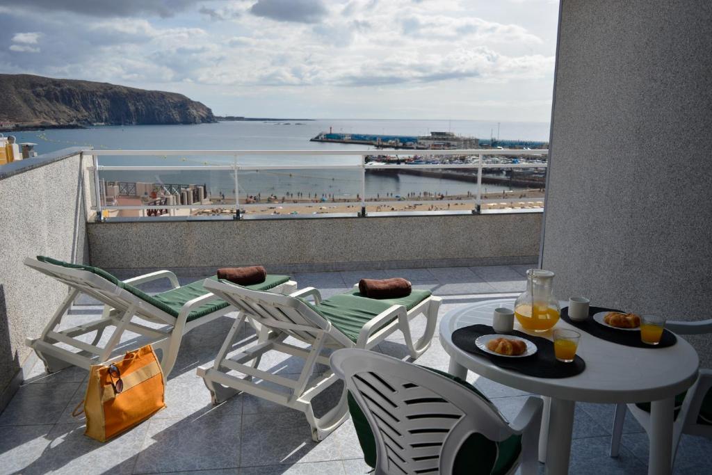 Bahia Colon Hotel – Your hotel in Los Cristianos Tenerife